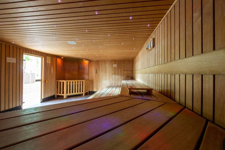 Sauna München ≈ Wellness auf 5.000 qm im Phönix-Bad Ottobrunn